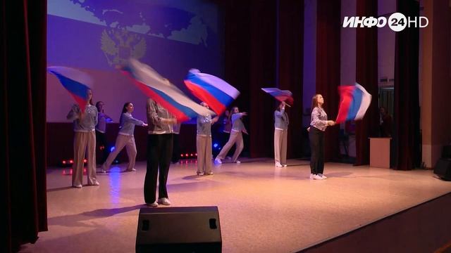 Центр досуга и кино "Октябрь" собрал более 200 шадринцев