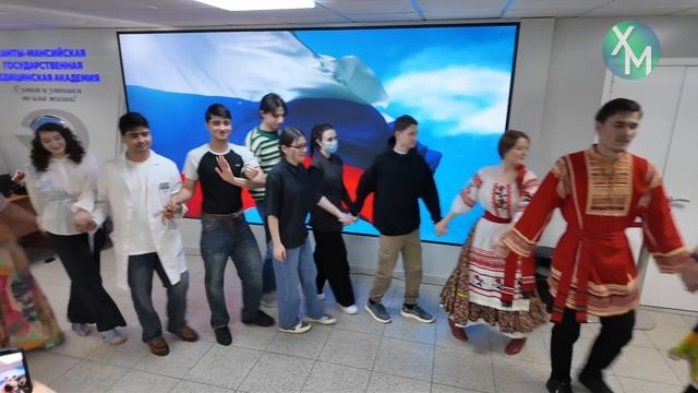 Ханты-мансийские студенты присоединились к всероссийскому флешмобу «Хороводы дружбы»
