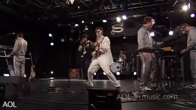 Weezer feat. Chamillionaire - Can't Stop Partying