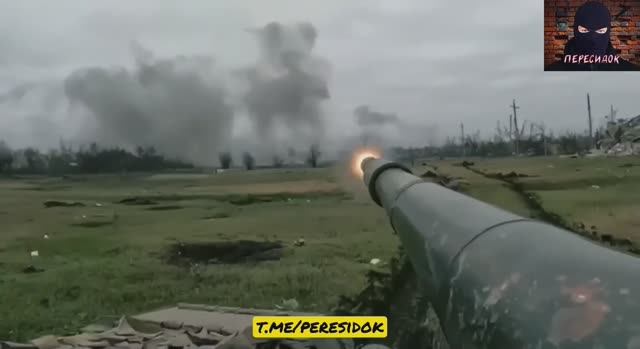 Настоящий танковый бой с видом от первого лица российского танка