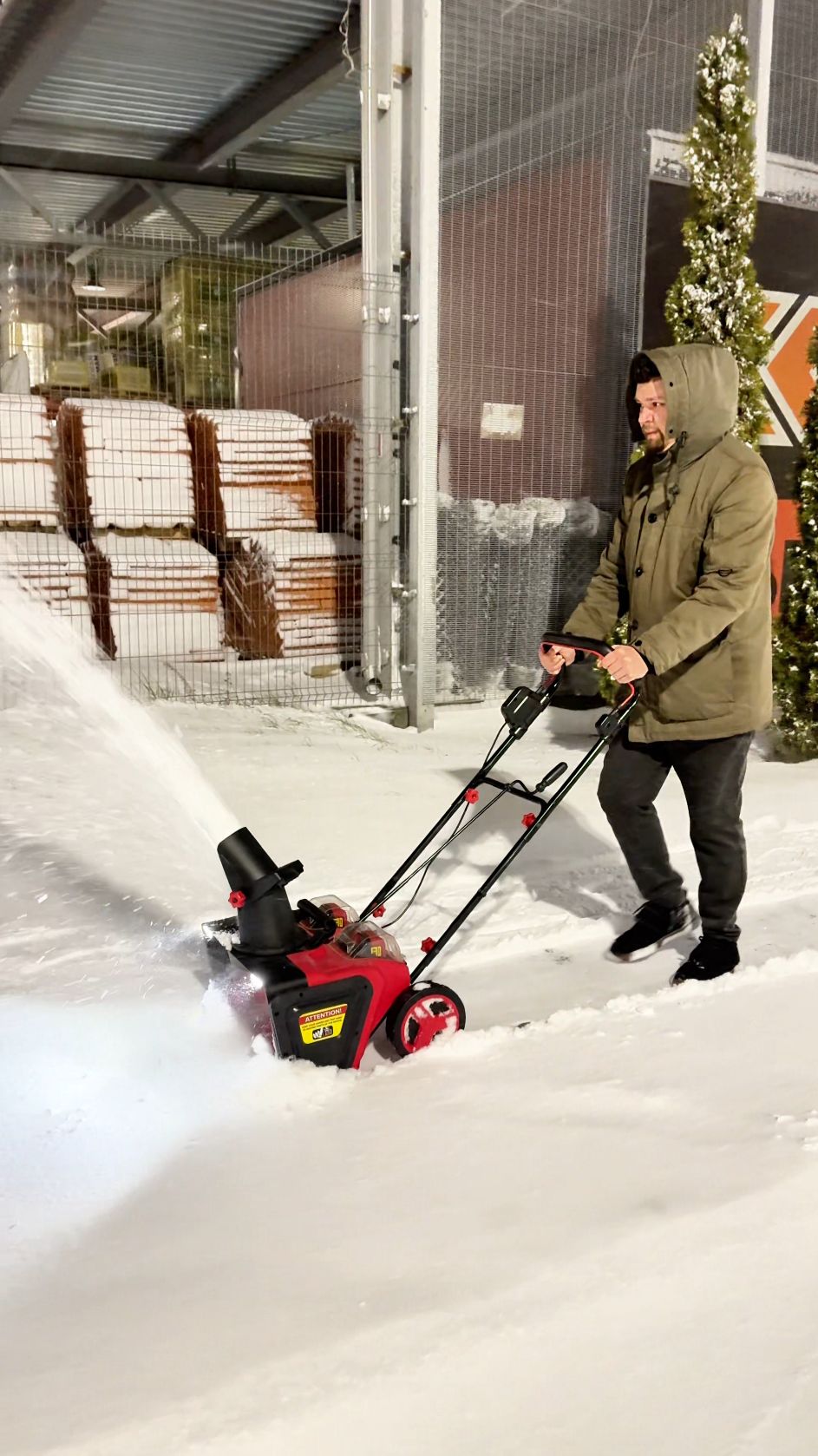 Снегоуборщик аккумуляторный WORTEX CST 5036