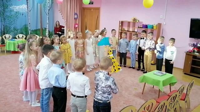 ПЕСНЯ бАБУШКА ЛУЧШАЯ ПОДРУЖКА