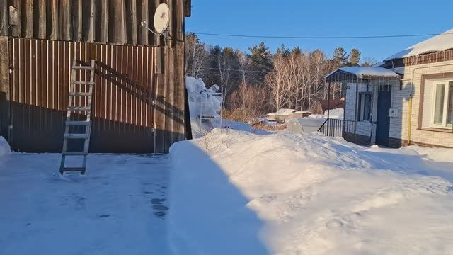 Жду заказ и болтаю.Был сарай,стал гараж.Покупаю по скидке