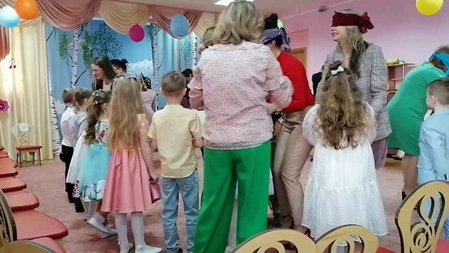 Игра Мамочка меня найди