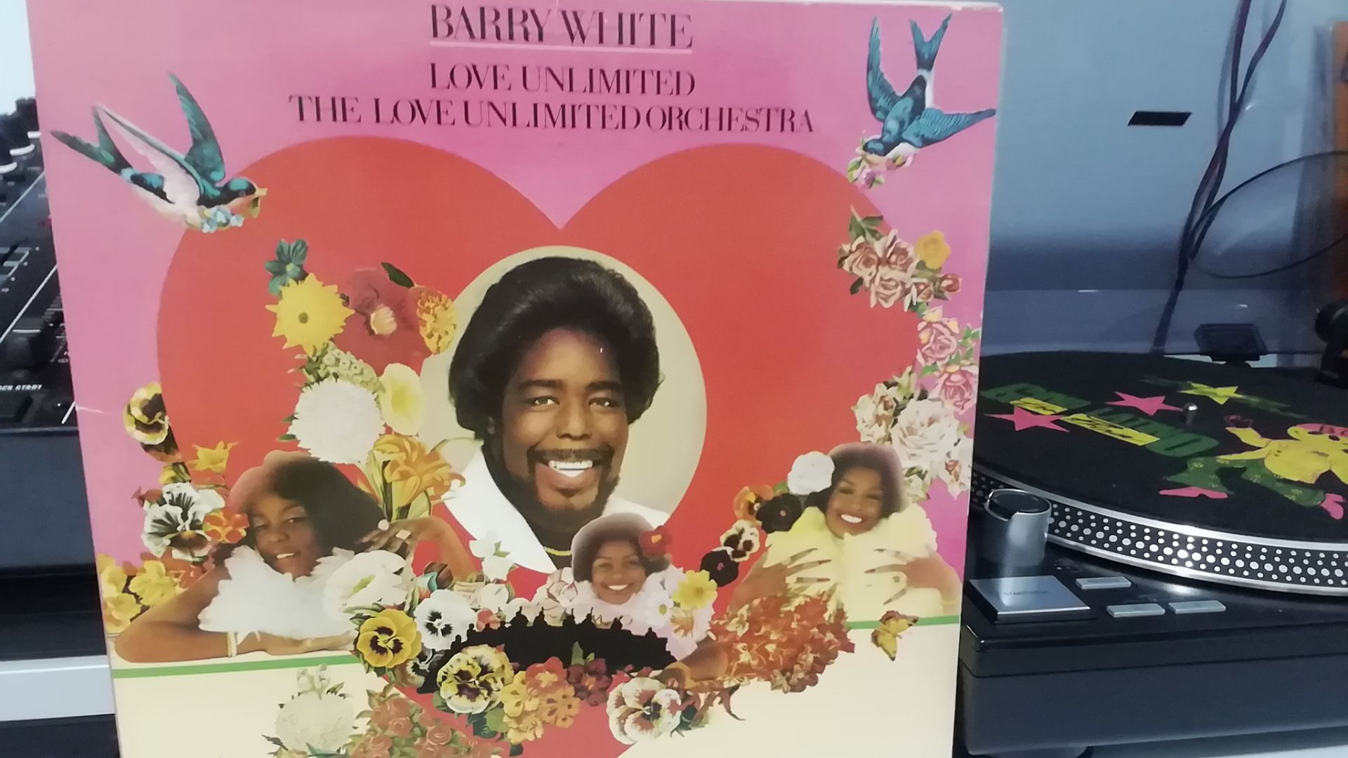 Barry White ~ I'm Gonna Love You Just A Little More Baby