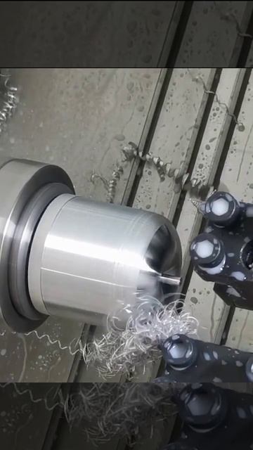 Есть песня про алюминиевые огурцы на брезентовом поле. Теперь можно сочинять про алюминиевые яблоки.