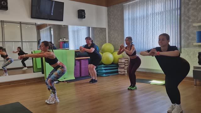 ТАБАТА - эффективная жиросжигающая фитнес тренировка! Тяжело, но эффективно! #ТАБАТА