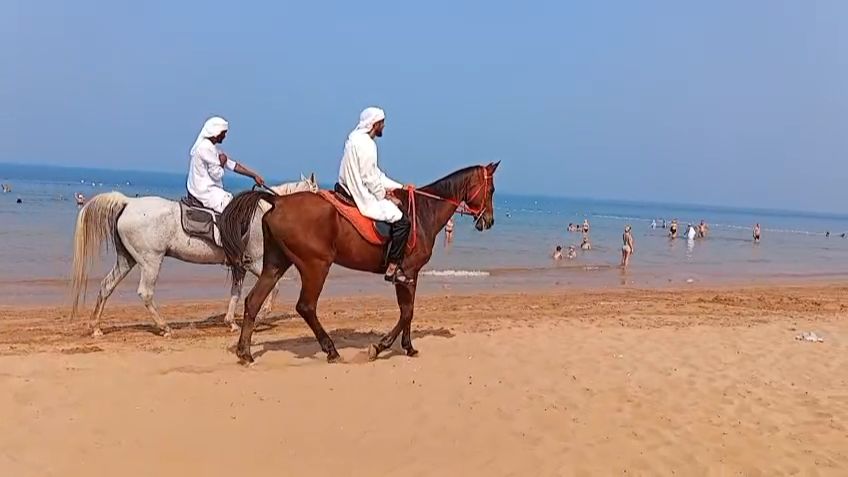 На пляже в Эмиратах