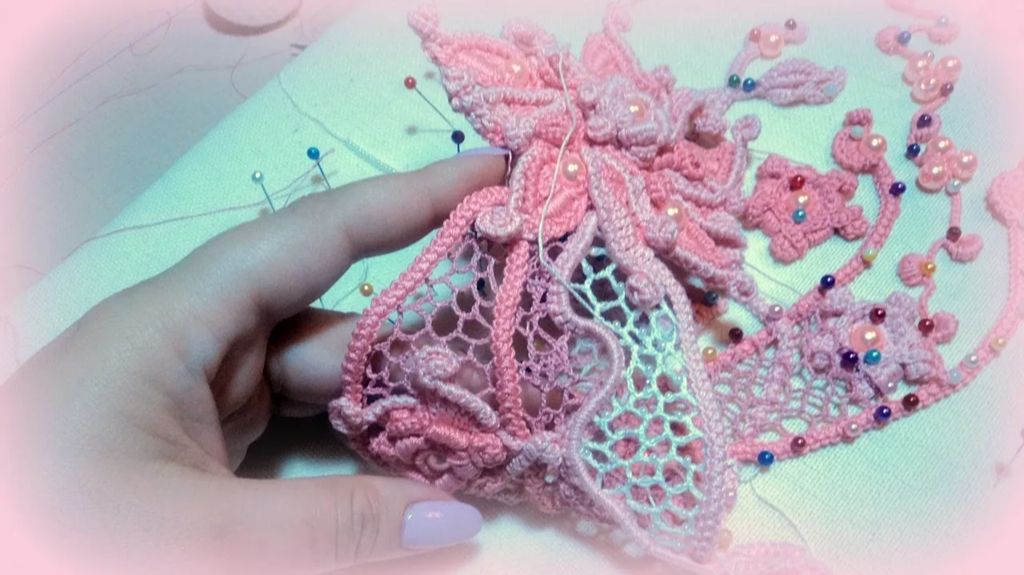 нерегулярная сеточка путанка сборка композиции розовый кристалл ирландское кружево