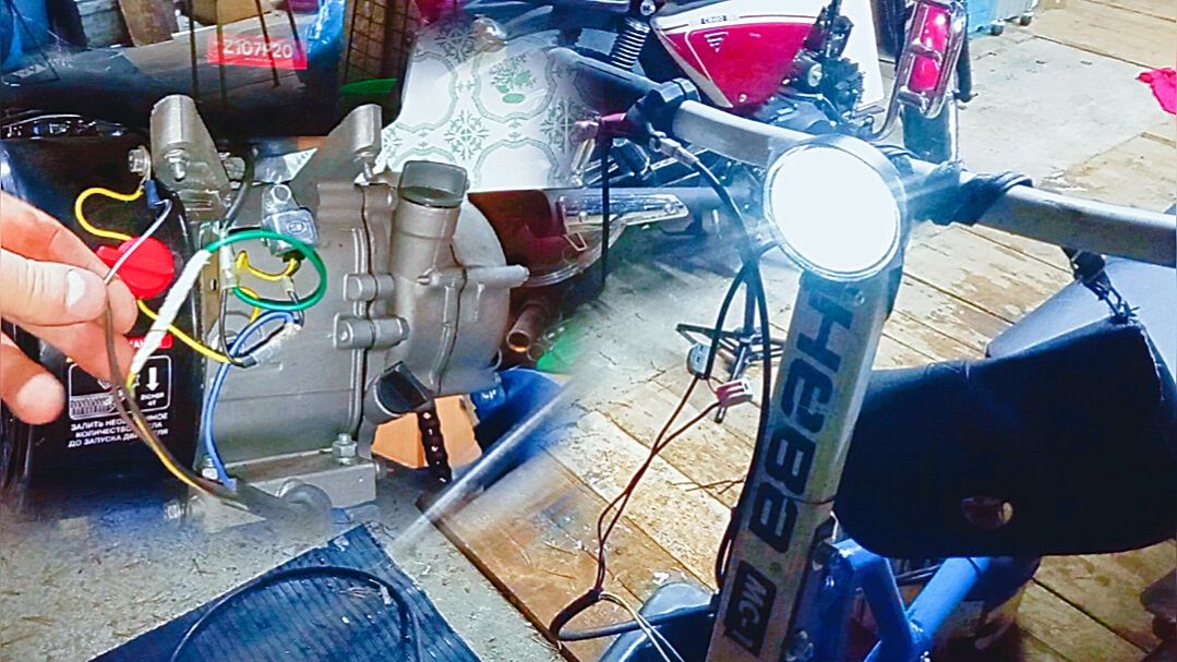 Как можно подключить свет к двигателю мотобуксировщика,мотоблока.Простой способ.