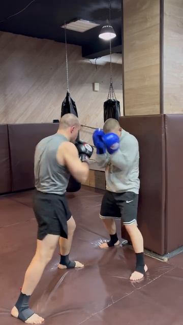 Отработка защиты с контратакой в углу