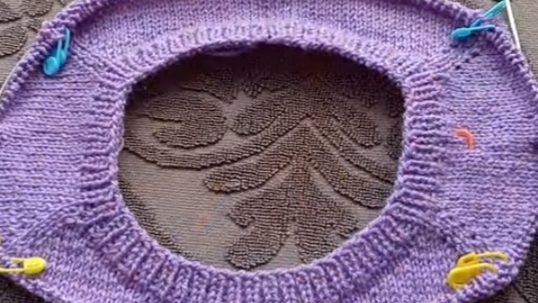 Росток в реглане ,ч.3.Вяжу не по правилам.