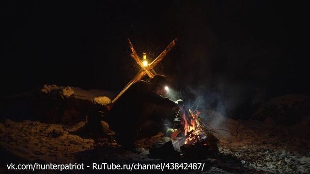 🌨️🌬 Попали в сильную метель! Сооружаем брезентовое укрытие — хватит ли его, чтобы пережить ночь?