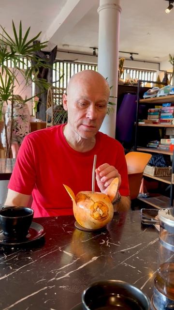 Королевские кокосы на Шри Ланка #shorts