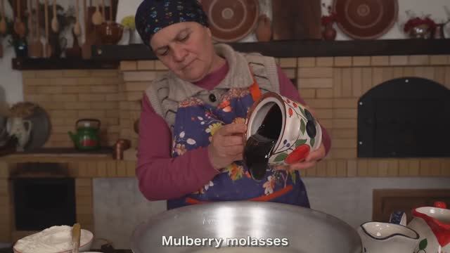 Kənd Həyatı. Фруктовый сукук с тутовой патокой. Уникальное сочетание сладкого и соленого