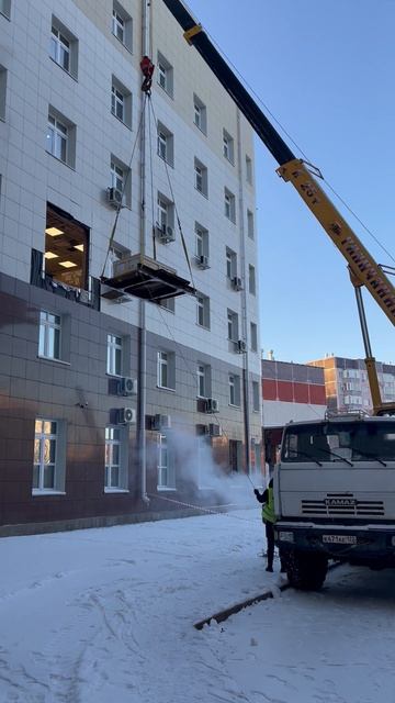 Выгрузка КТ в здание на 3-й этаж