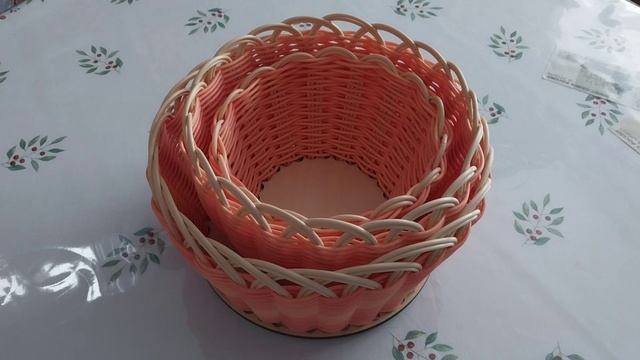 Кому матрешка, а кому вазочка!