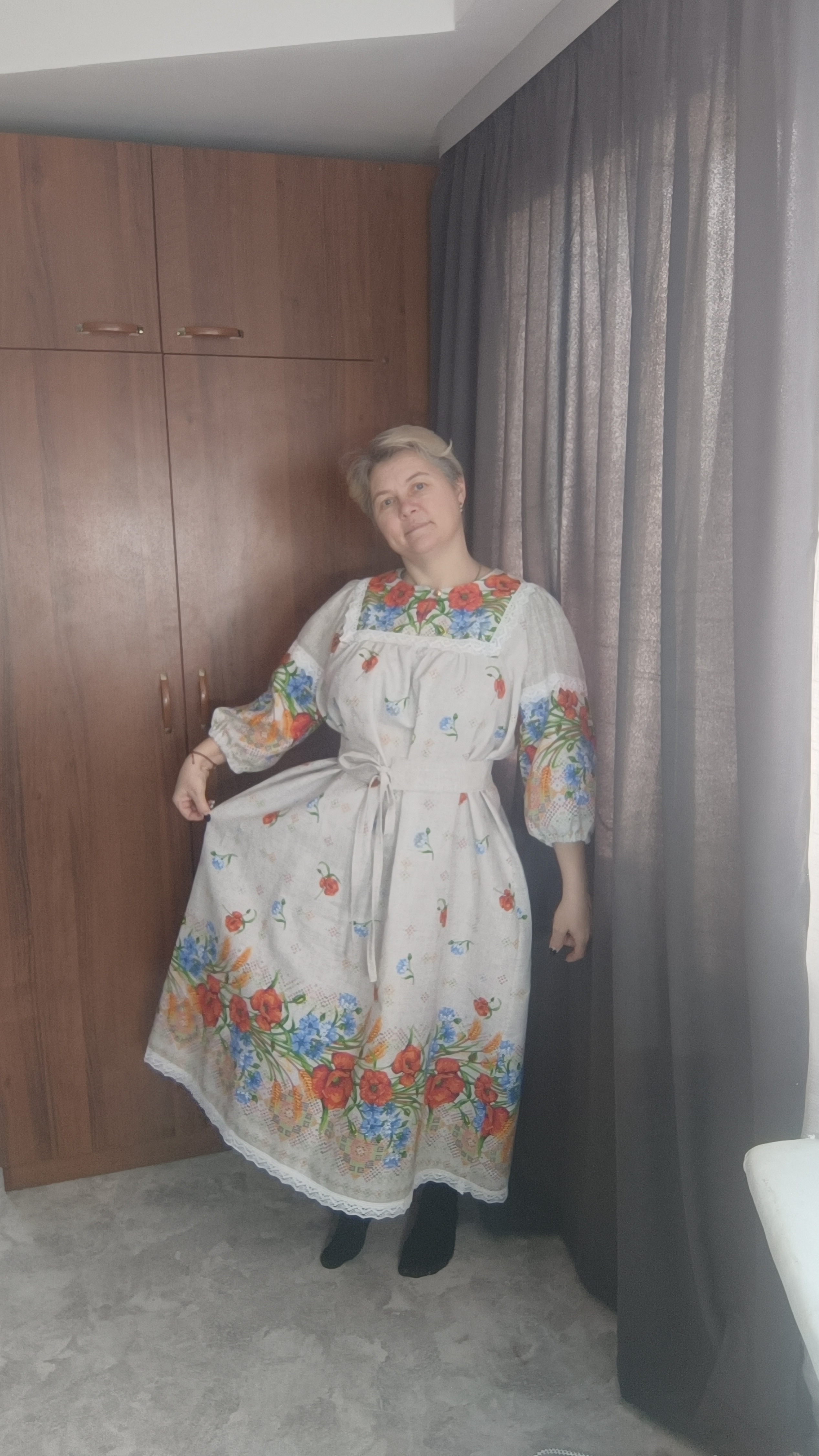 Платье с славянском стиле