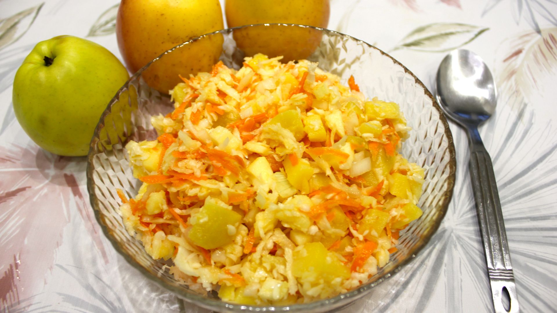 Салат из редьки постный, с морковью, капустой, картошкой. Вкусно и полезно!