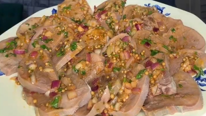 Маринованный ЯЗЫК...🍛🥩😋