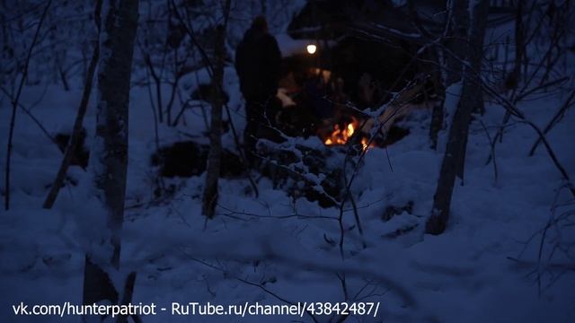 🌨️🌬Экстремальное зимнее выживание в условиях сильного снегопада🔥Без палатки и спальника при -21°C