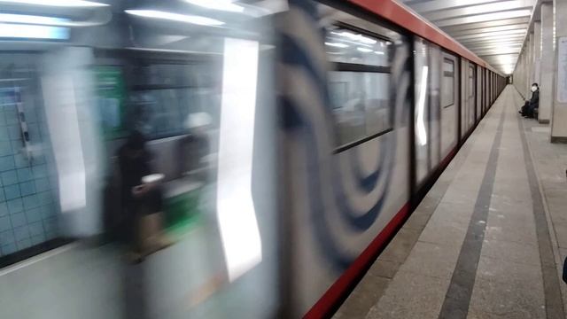 приветливый машинист!! электропоезд 81-775.2 Москва 2024, отправляется со станции Войковская