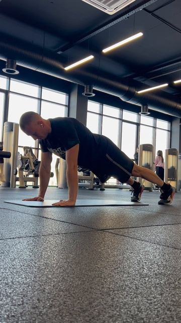 Лопаточные отжимания