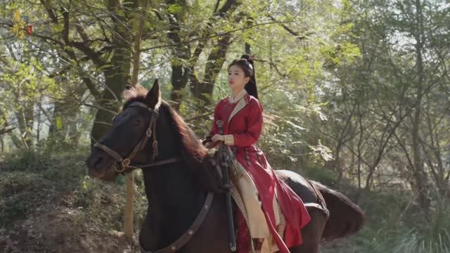 Закадровые съемки дорамы "Тайны дворца Тан: Изумрудный ветер". Бай Лу