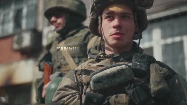 Клип  Обязан  .муз. Юнгман ВВ. На фильм Фадеева" У КРАЯ БЕЗДНЫ " сл. ребят с передовой