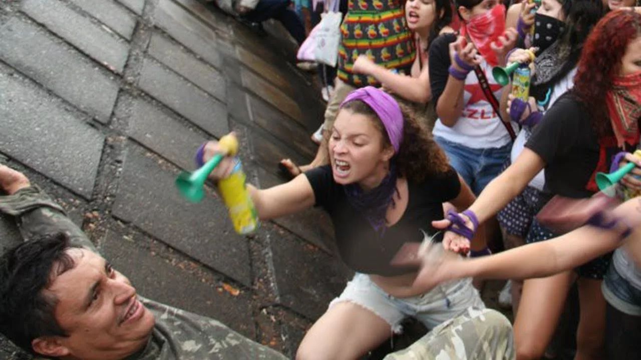 Афера века: «феминизм разбушевался!» (2020)