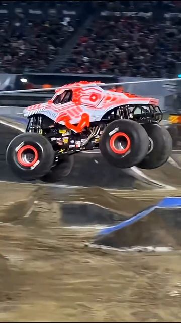 Сумасшедшие Монстер Траки