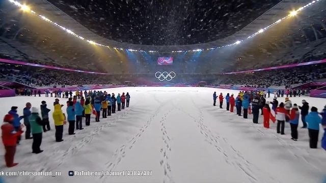 Парад в честь торжественного открытия зимних Олимпийских игр 2026 года - Панорамный вид на церемонию