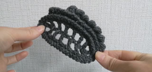 Листок ажурный с лепестком