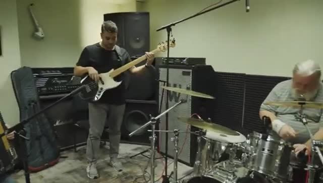 "По ночным площадям", группа Улица Дружбы.