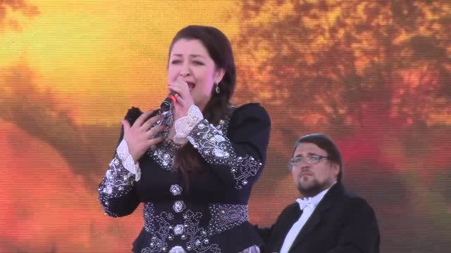 Песня Течёт река Волга Ольга Чиркова ансамбль Россия имени Зыкиной