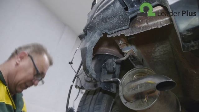 Установка_фаркопа_Leader_VAZ-_42_А_LADA_XRAY_кроссовер