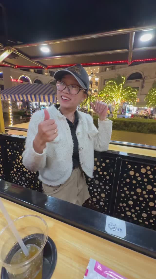 Бар на колесах в гавани Винперл