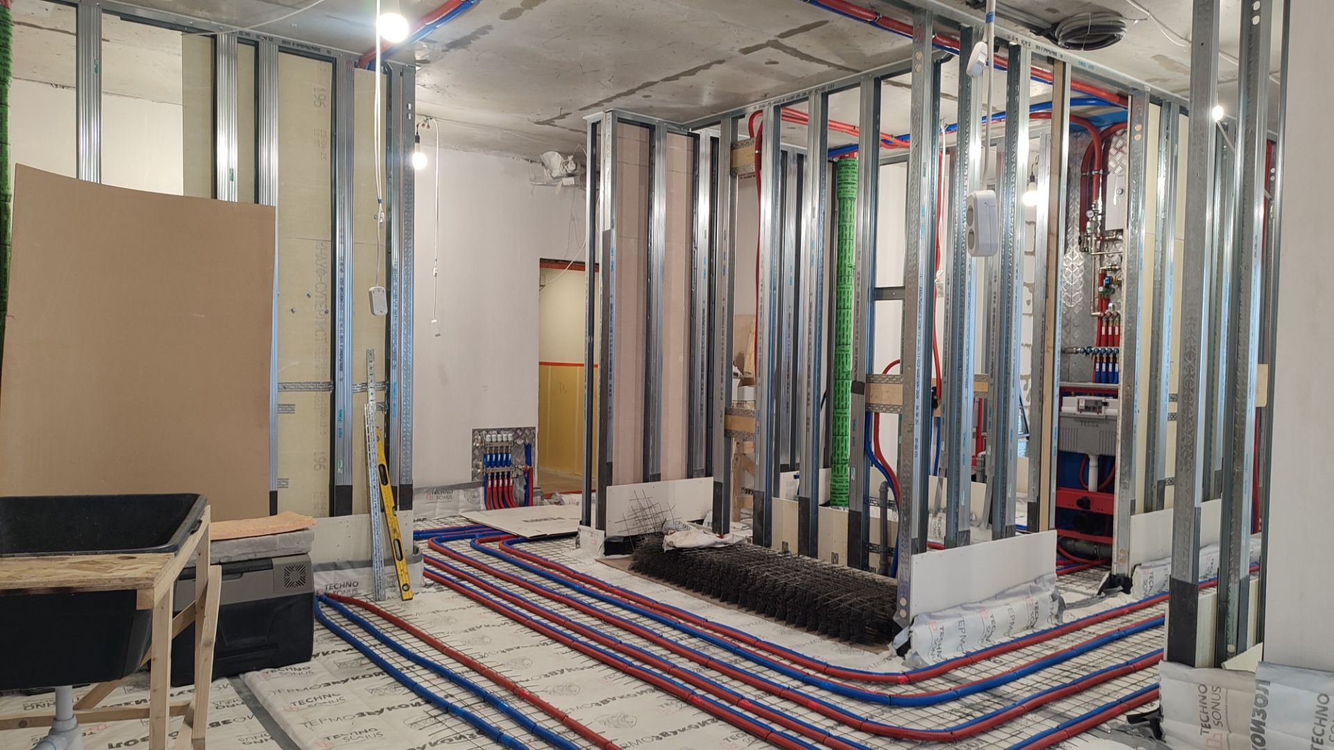 ЖК Holland park, монтаж сантехники в новостройке, замена отопления от застройщика ПИК