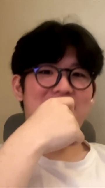 Такого он точно не ожидал услышать на гитаре #shorts