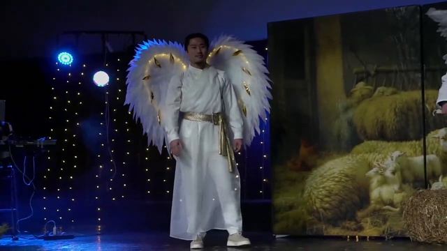 "В ПОГОНЕ ЗА #ЛАЙКАМИ" рождественский спектакль