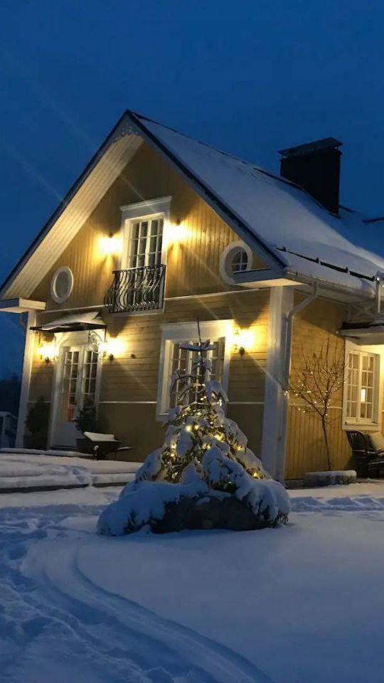 Обрызг стен глиняной штукатуркой