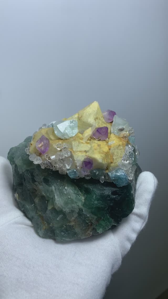 Композиция из камней и кристаллов Coolcrystals