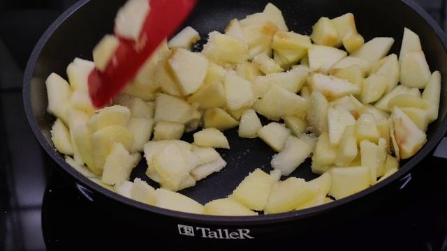 Пряная яблочная начинка для блинов в конвертике. Сохраняйте рецепт!