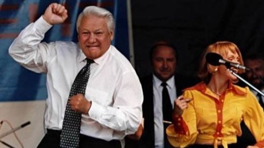 Борис Николаевич Ельцин танцует твист / танцующие политики / частушки / юмор / Россия / демократия