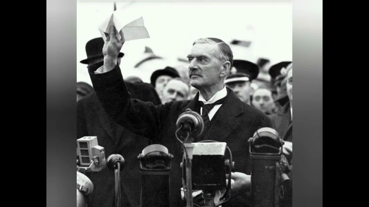 «Странная война» Артура Невилла Чемберлена (2020)