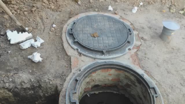 Прокладка канализационных труб к яме. Своими руками