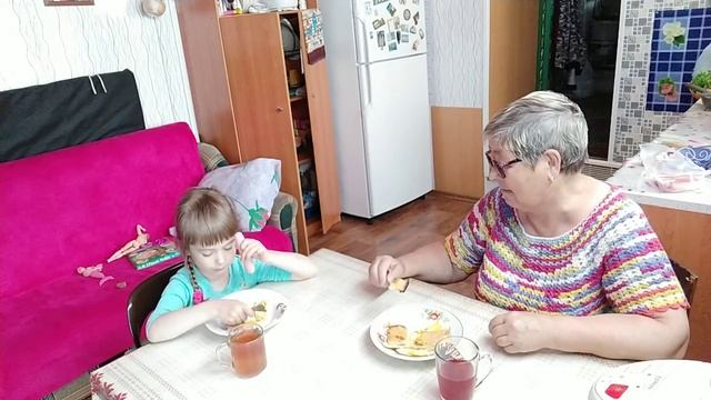 Быстрый завтрак // Срочно нужны краски ,кисти ,фломастеры // (архив)