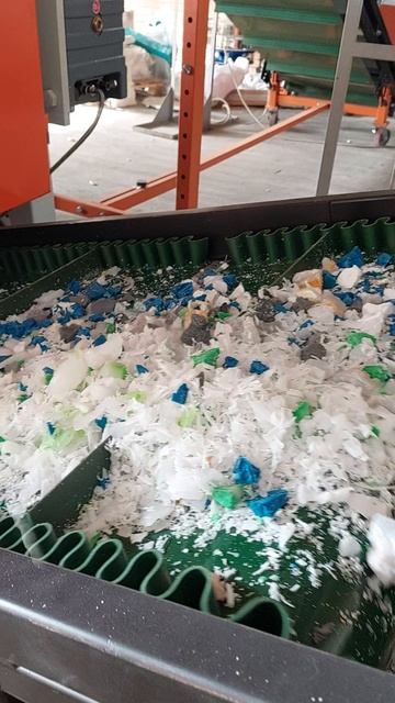Комплекс дробления твердых пластиков