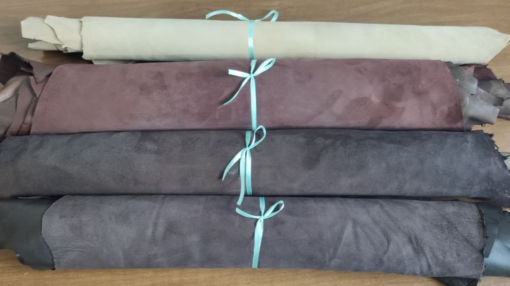 Коробка № АТ035   НАППА МРС КОРИЧНЕВАЯ Для одежды 0,6 – 0,9 мм