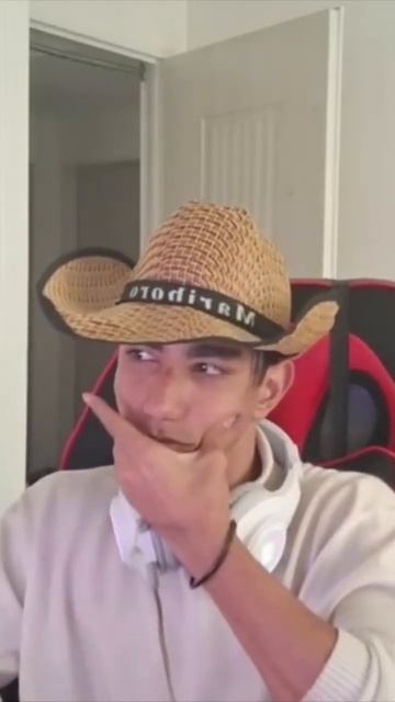 Реакция на фингерстайл композицию Tobias Rauscher - Memories #shorts